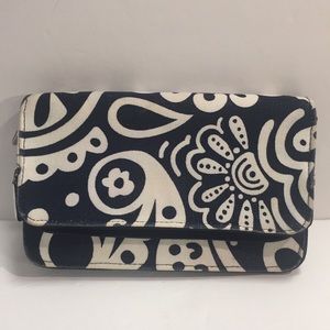 thirty-one | Bags | Thirtyone Wallet Blue White Floral Zip Around ...